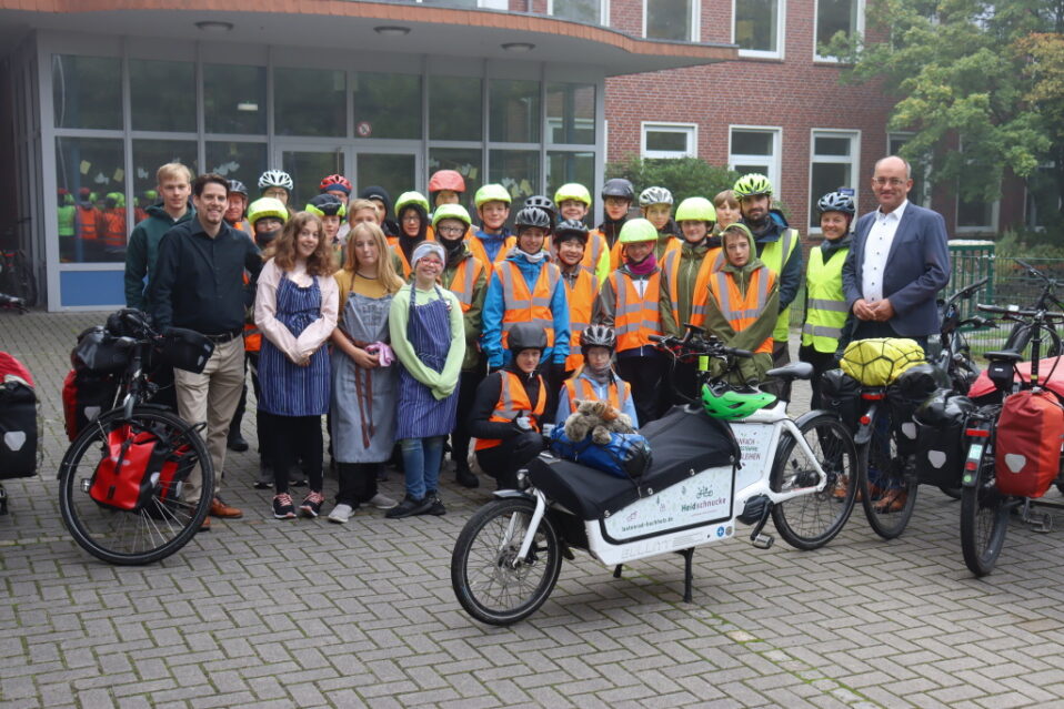 „Schokofahrt“ macht Rast in Rastede: KGS und Schule am Voßbarg ...